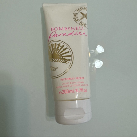 PINK Victoria's Secret | Bath & Body | Victorias Secret Bombshell ...